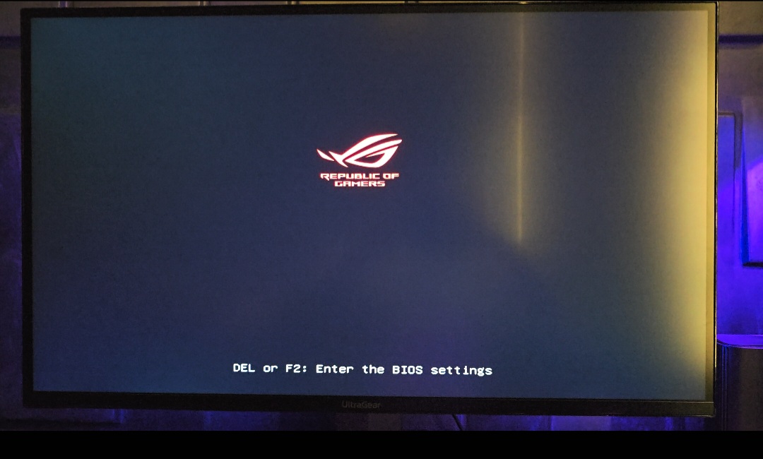 The resolution of the BIOS and the boot screen aft... - Republic of ...
